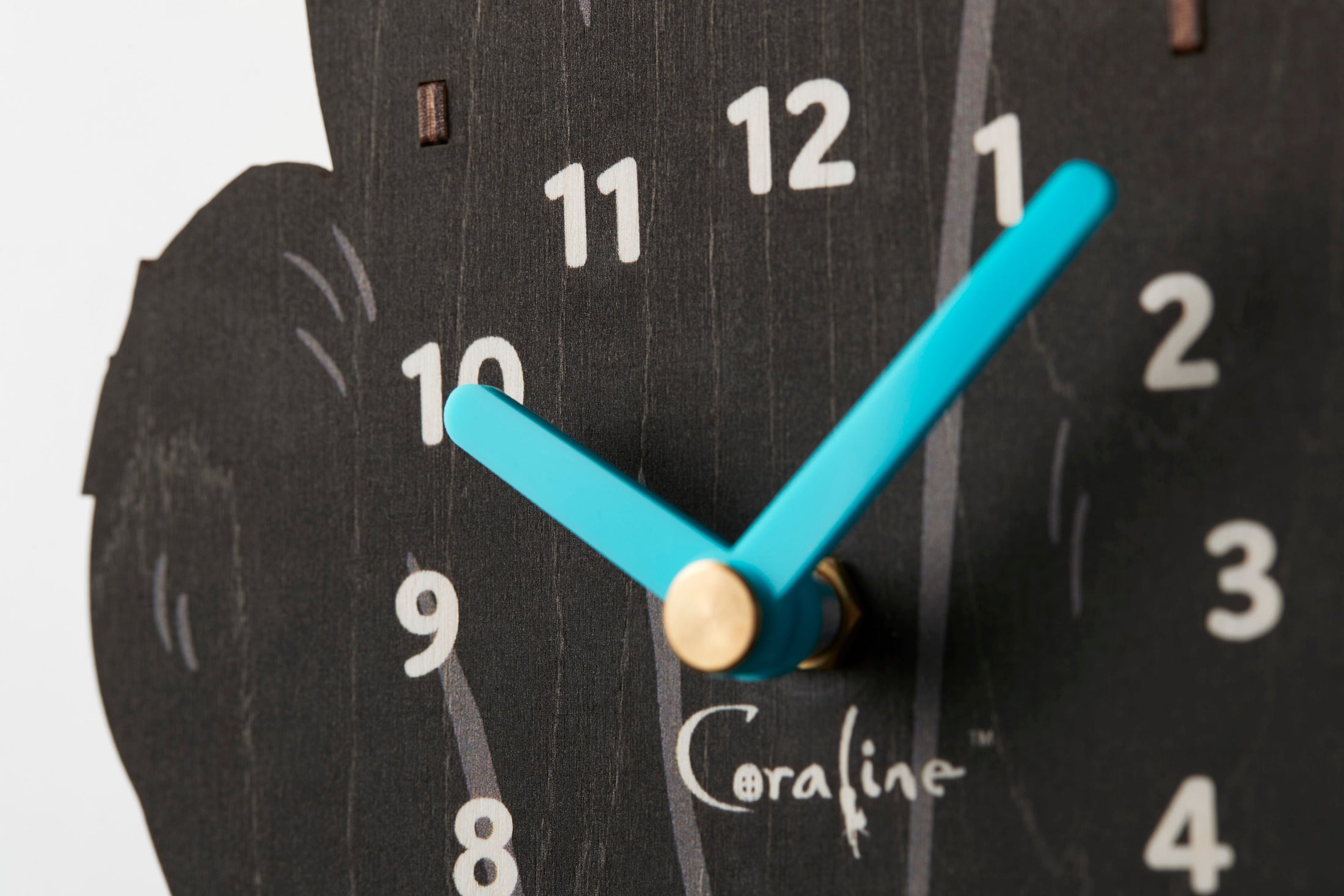 Coraline Cat Pendulum Clock – The LAIKA Shop